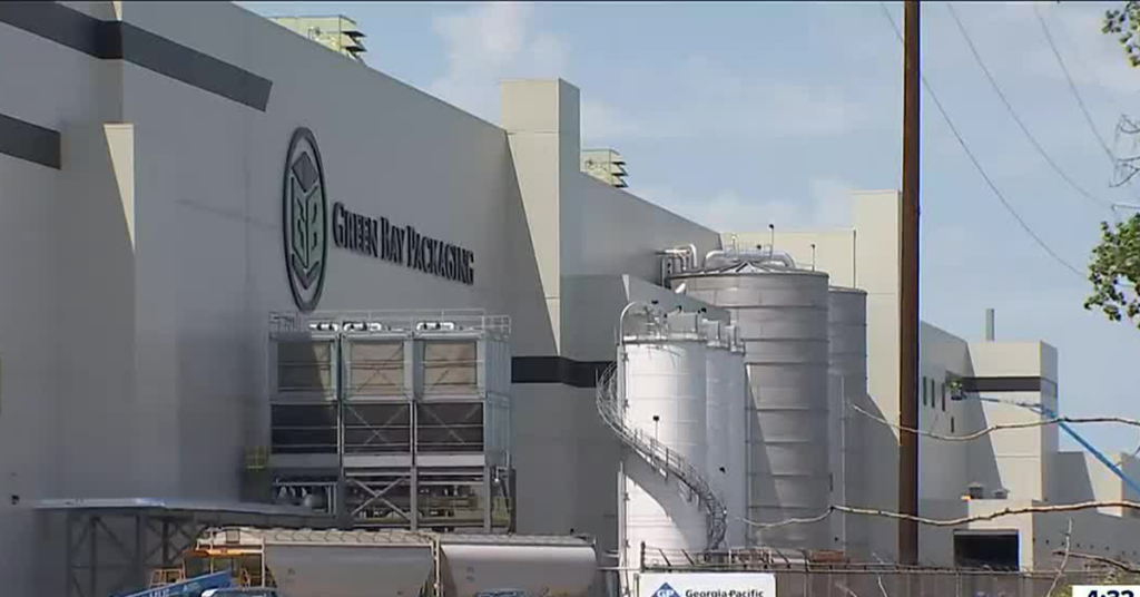 New paper mill opens in Wisconsin